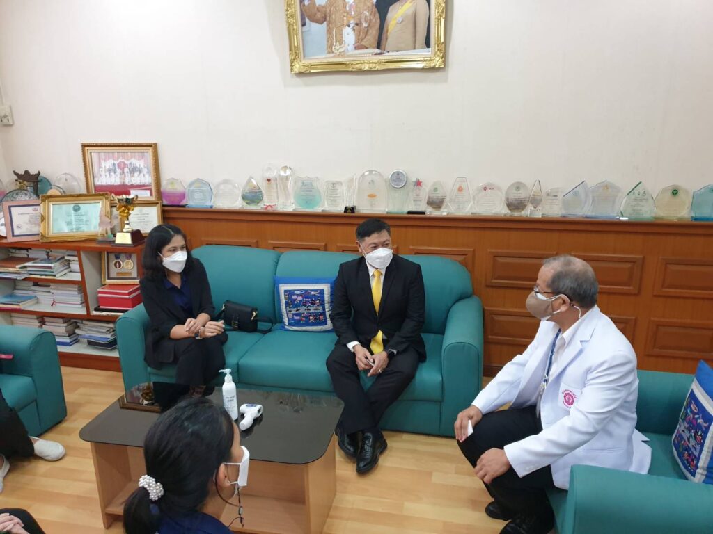 "SCG Foundation continues supporting healthcare workers. Donating 12 ...